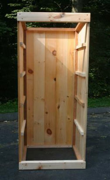 Build a smokehouse: step-by-step instructions with photos | Successful ...