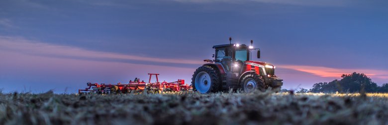 An exclusive look at the 8S tractor Massey Ferguson just launched ...