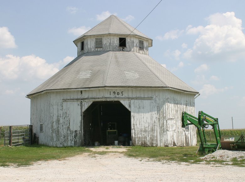 10 Unique Round Barns | Successful Farming