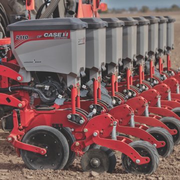 Case IH expands planter lineup with new and updated Early Riser models ...