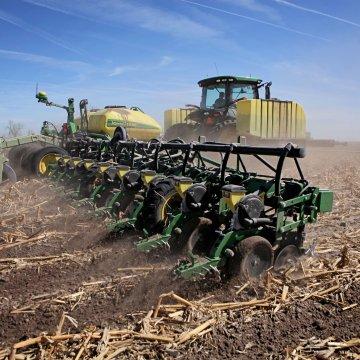 Steel deals - planters | Successful Farming