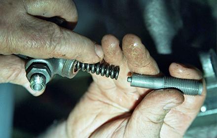 Diesel-injector nozzles & their care