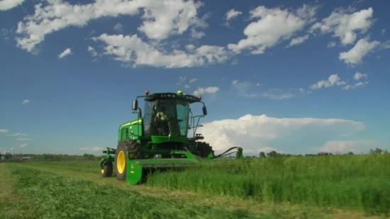John Deere W260 and 500R Series Windrower | Successful Farming